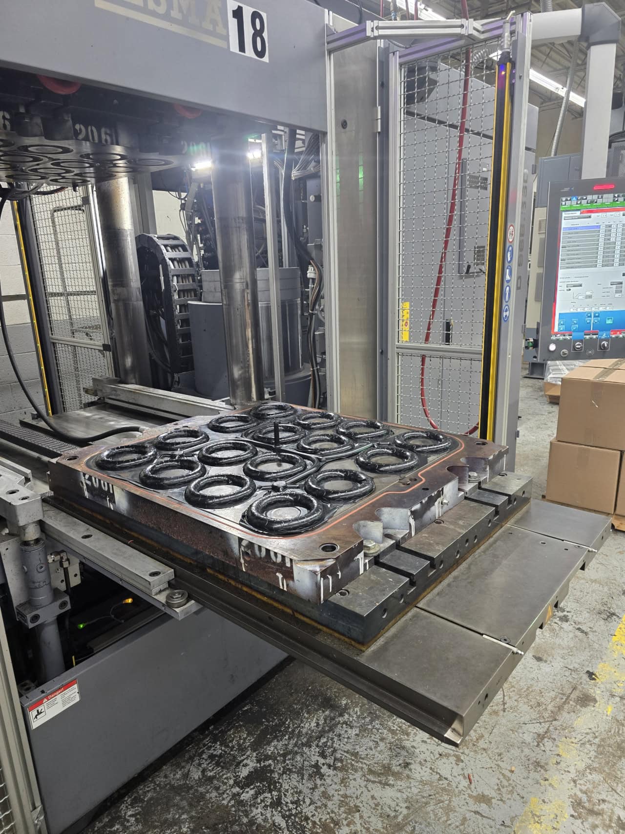 Custom Rubber Molding Services | Lake Erie Rubber & Manufacturing